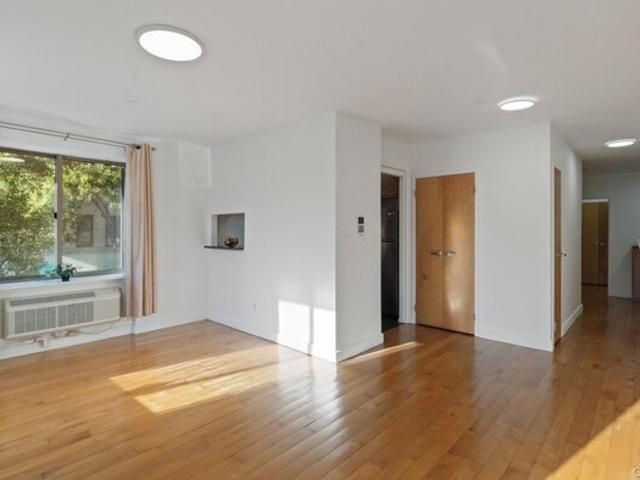 Amsterdam Ave Apt C, New York, Condo For Sale