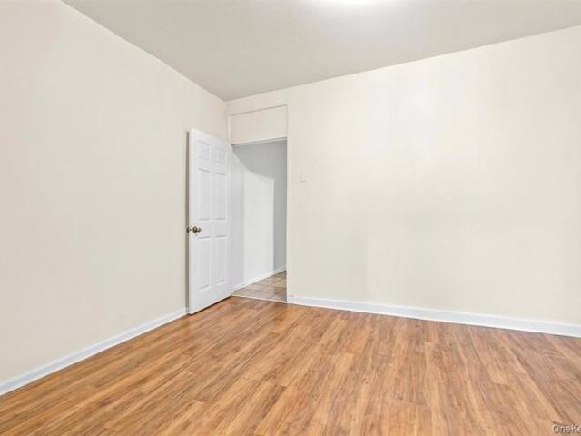 Amsterdam Ave Apt,new York, Property For Sale