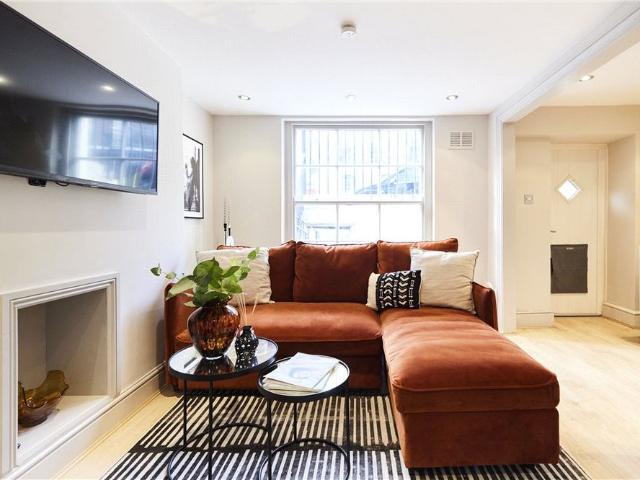 Amwell Street, London, EC1R 1UU