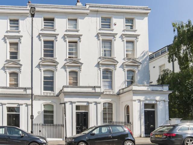 Amzing Location One Bedroom W9