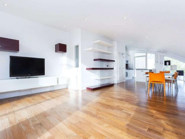 An ultra modern and beautifully styled three bedroom house set within this high specification modern development