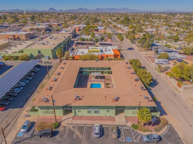 An amentiy 1 Bedroom Apartment for Rent at 665 N Jefferson Ave, Tucson, AZ 85711 Mitman
