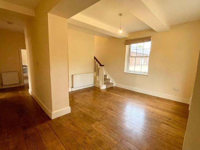 An attractive and well presented 5 bedroom detached farmhouse and variety of outbuildings suited a a number of commercial or private uses within its own generous grounds