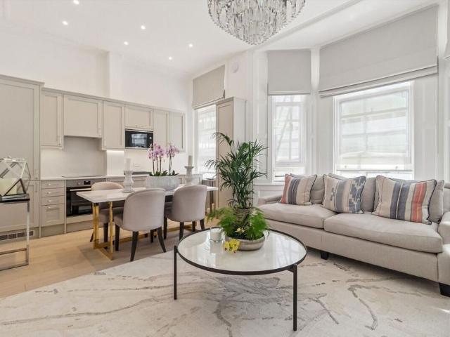 An elegant one bedroom period apartment set within a handsome Victorian townhouse on one of Kensington’s most charming residential terraces