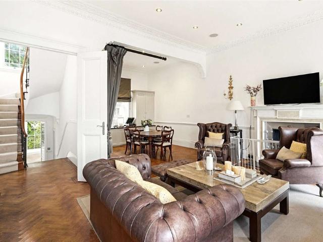 An elegant and spacious three/four bedroom period house, offering exceptional entertaining space, a large patio garden, and a prime location close to South Kensington and Chelsea