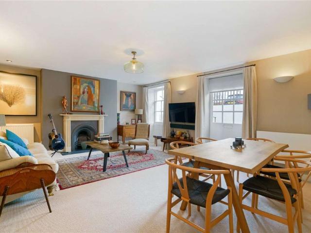 An elegant Garden apartment in the heart of Cheltenham