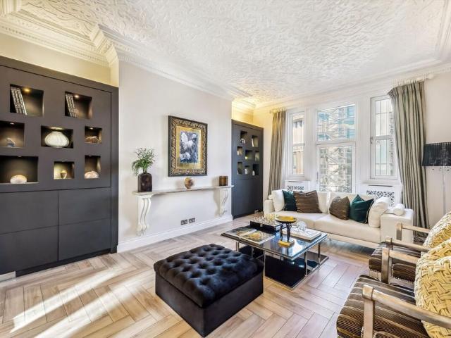 An exceptional eight bedroom lateral apartment in the heart of Knightsbridge, SW1X