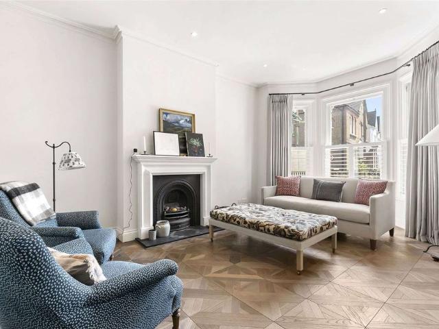 An exceptional five bedroom house well positioned for Clapham Common and Clapham South stations