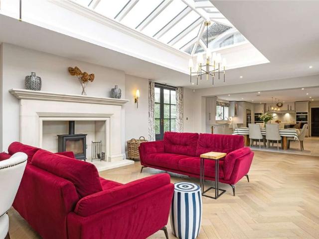 An exceptional four bedroom Country home with extensive gardens