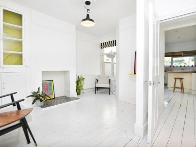An immaculately presented mid terraced, house ideally located on St Johns Lane in Bedminster with street parking.This property will be let on an unfurnished basis and is available to rent now. EPC D. Available to families, a couple or 2 sharers. Early Viewing is recommended