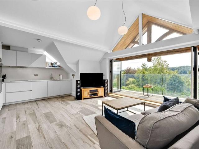 An impressive penthouse apartment with fantastic views and a high end finish in one of Guildford's most prestigious locations