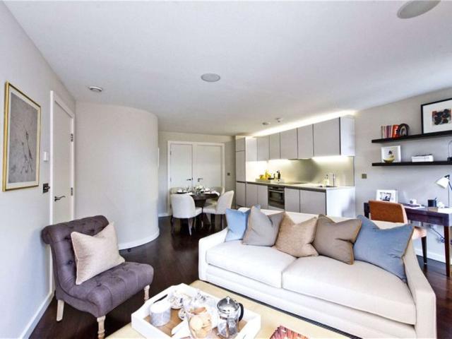 An impressive second floor one bedroom apartment