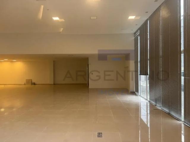 Anúncio para locação de excelente prédio comercial na região central de suzano