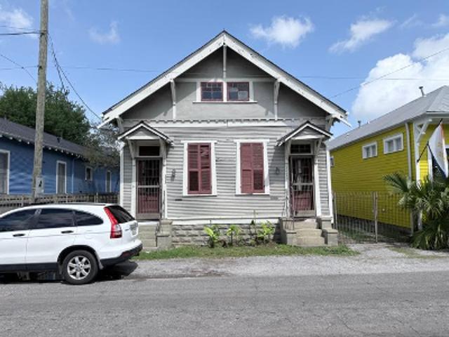 Annunciation St
