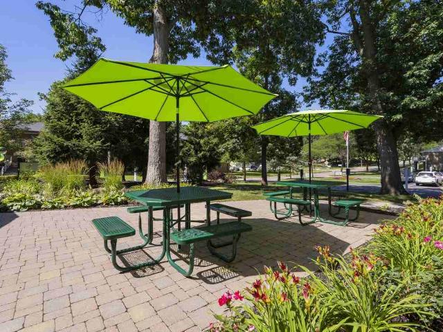Ann Arbor Woods 1 Bedroom Apartment for Rent at 2167 Medford Rd, Ann Arbor, MI 48104
