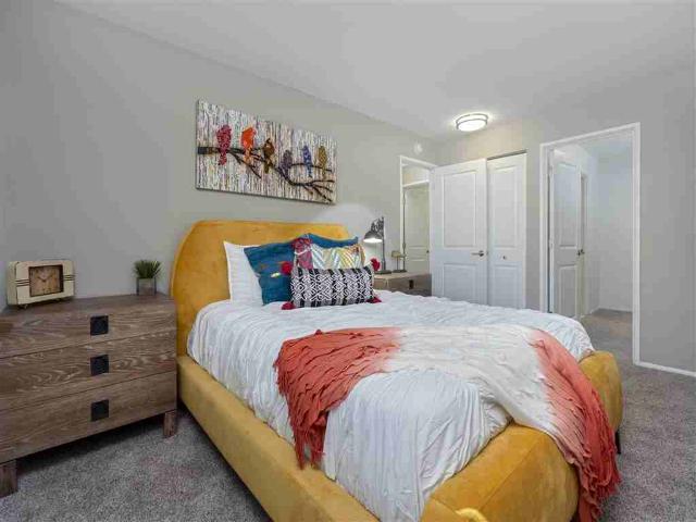 Ann Arbor Woods 2 Bedroom Apartment for Rent at 2167 Medford Rd, Ann Arbor, MI 48104