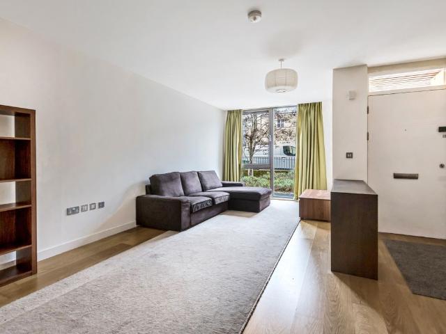 Annandale Road, London SE10, 2 bed flat to rent, £2,200 pcm | PrimeLocation