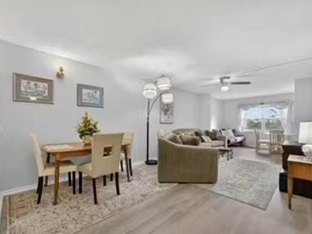 Anne O´Brien, 1524 Lakeview Rd, Clearwater 2 Bedroom 2 Bath