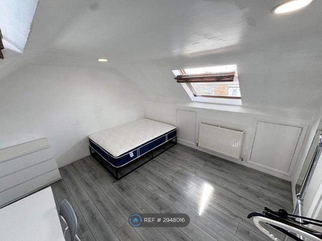 Annesley Avenue, London NW9, Room to rent, £700 pcm | PrimeLocation