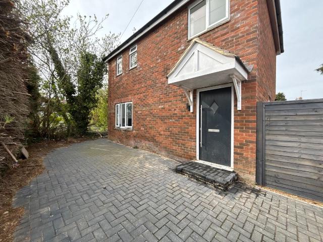 Annesley Road, Newport Pagnell MK16, 3 bed property to rent, £1,650 pcm | PrimeLocation