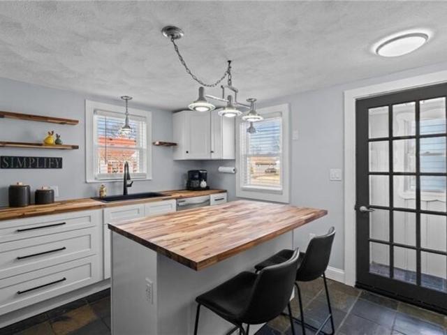 Annette Ave, Pawtucket, Home For Sale