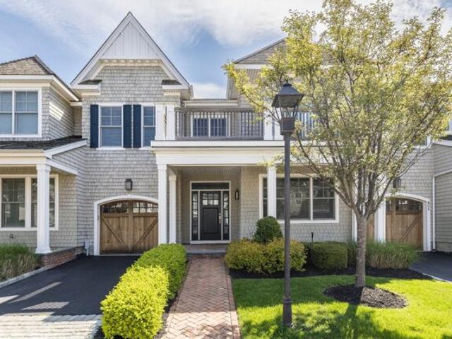 Annette Ln, Southampton, Home For Sale