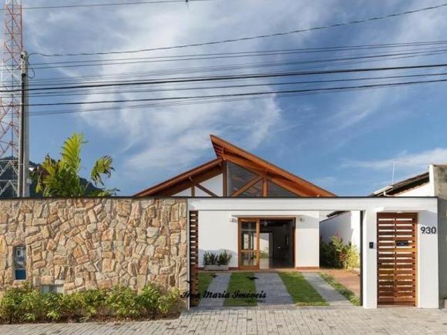 Ana Maria Imóveis Vende Casa Totalmente Terrea