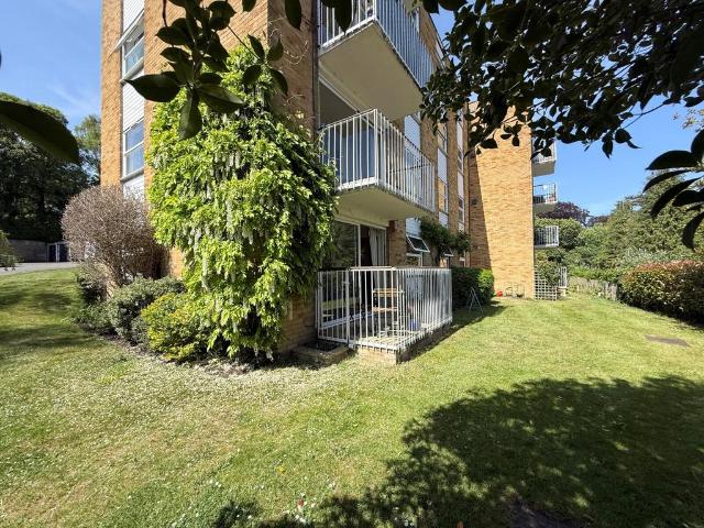 Ancastle Green, Oxfordshire RG9 2 bed apartment to rent £1,750 pcm £404 pw