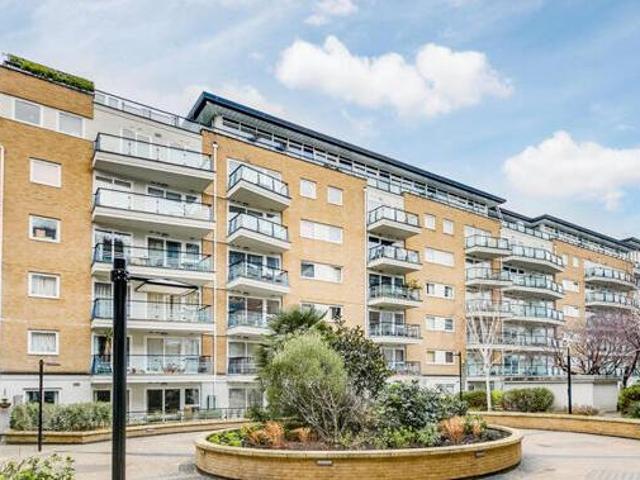 Anchor House, Smugglers Way, 2 Bedroom Flat