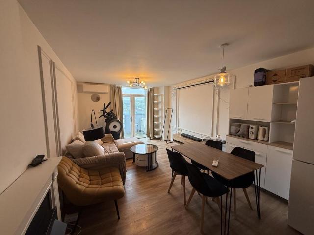 Anchor Point, 323 Bramall Lane. 2 bed apartment to rent £1,050 pcm £242 pw