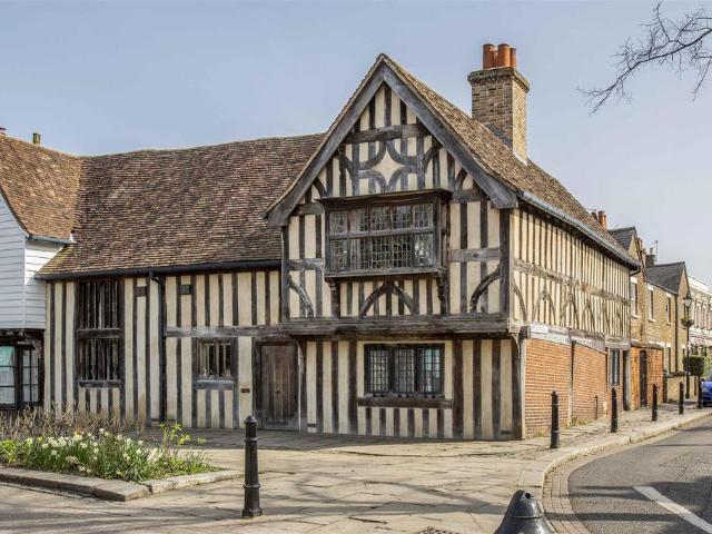 Ancient House, Church Lane. 2 bed end of terrace house to rent £2,600 pcm £600 pw