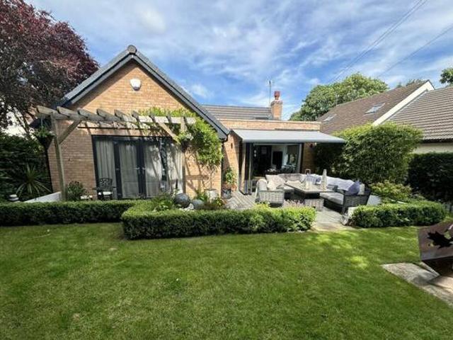 Ancient Lane, Hatfield Woodhouse, 2 Bedroom Detached