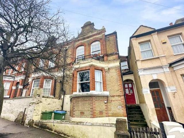 Ancona Road, London, 3 Bedroom Maisonette