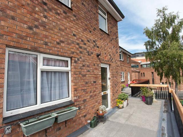 Ancroft Close, York YO1, 2 bed flat to rent, £1,350 pcm | PrimeLocation