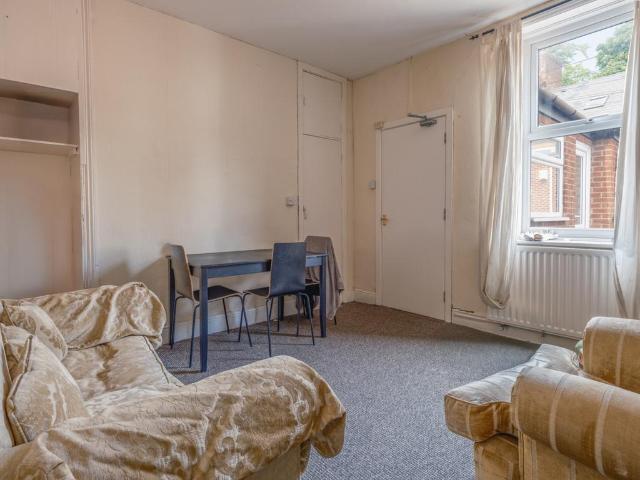 Ancrum Street, Newcastle Upon Tyne NE2 3 bed flat to rent £1,495 pcm £345 pw