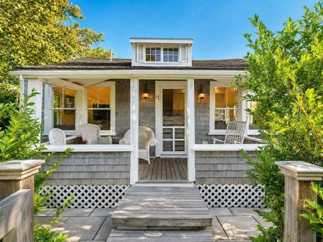And A New St, Nantucket, Home For Sale