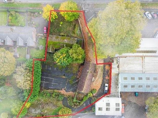 And,london Road, 8 Bedroom Detached