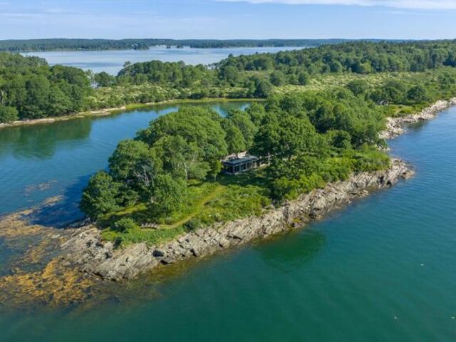 And Moshier Is, Yarmouth, Home For Sale