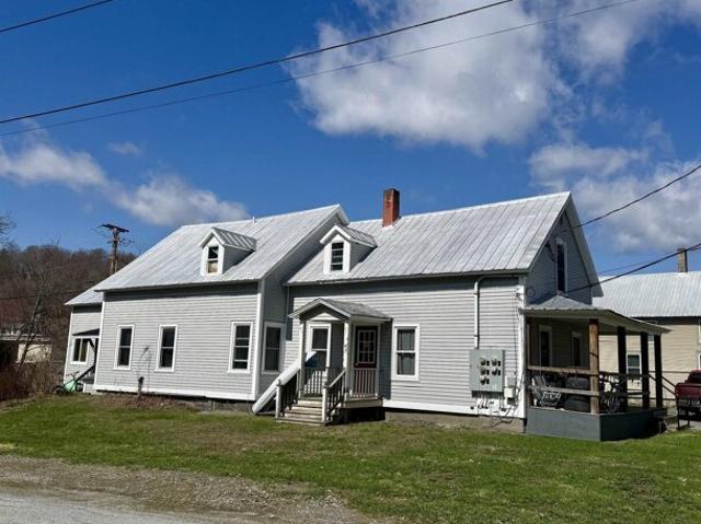 And Railroad St, Johnson, Home For Sale