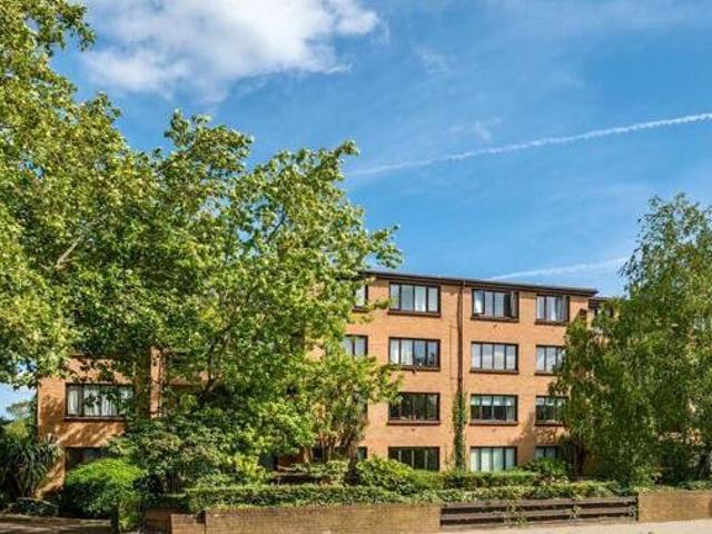 Andace Park Gardens, Widmore Road, 1 Bedroom Flat