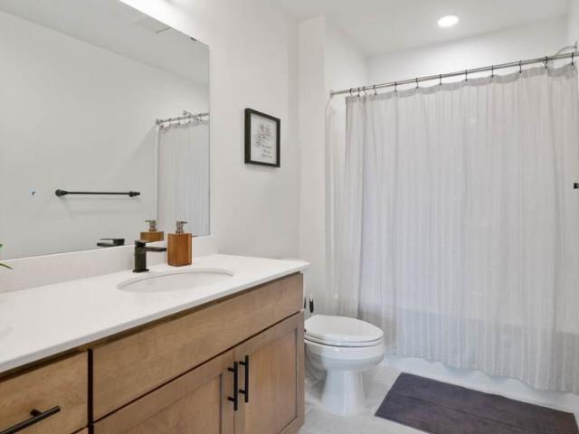 Andante Studio Apartment for Rent at 100 N Farwell St, Eau Claire, WI 54703 Downtown Eau Claire