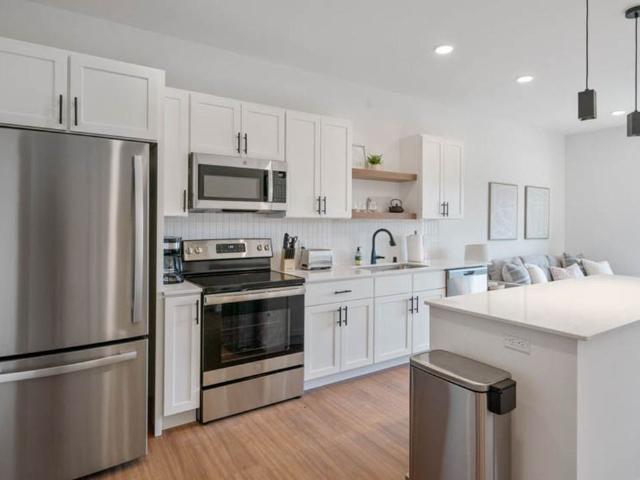 Andante Studio Apartment for Rent at 100 N Farwell St, Eau Claire, WI 54703 Downtown Eau Claire