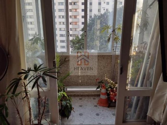 ANDAR COM VISTA, SACADA AO LADO METRO