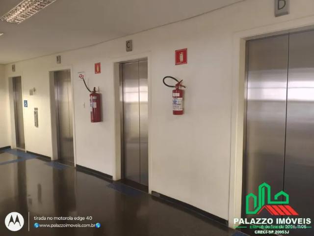 Andar comercial 950,00m2 edifício portaria 24 horas junto prça da república