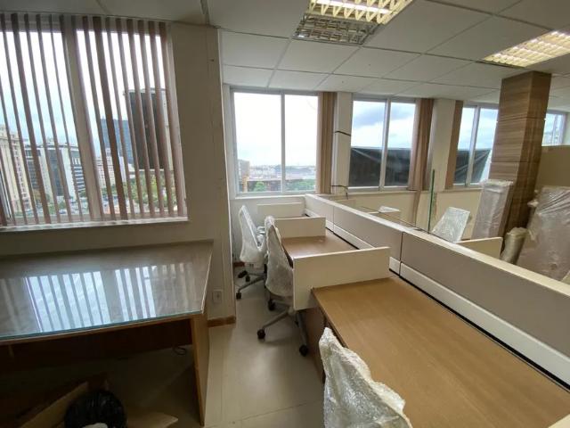 Andar comercial MOBILIADO com 300 m² quadrados na Av. Churchill