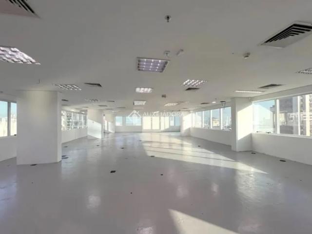 Andar corporativo com 340m² no bairro Moinhos de Vento