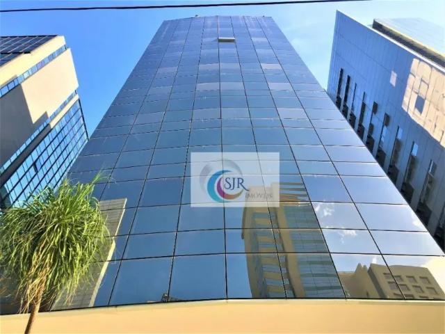Andar Corporativo de 385m² com 8 vagas na Vila Olímpia!