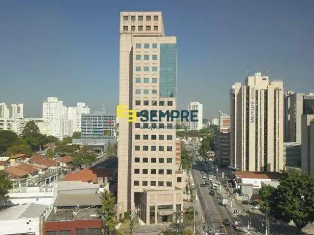 Andar corporativo mobiliado para locação na Chácara Santo Antônio em SP Ed. Aliança