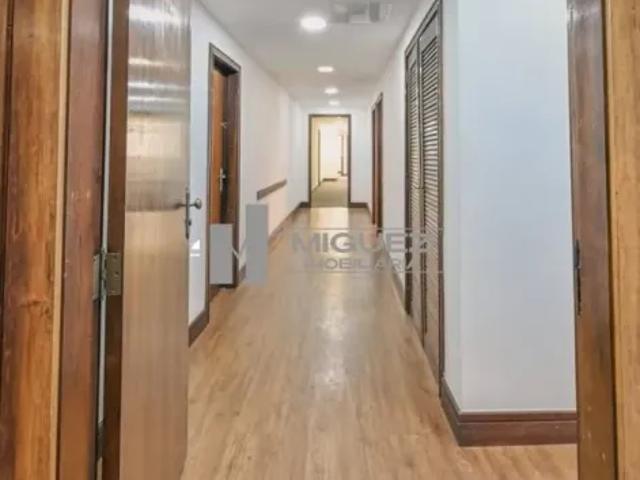 Andar inteiro para aluguel na Praça Pio X, Centro. 658m². Código 24055