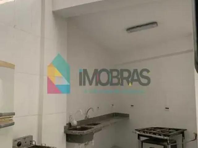 Andaraí! Ampla loja reformada! Ótima localização ponto residencial e comercial estratégico !